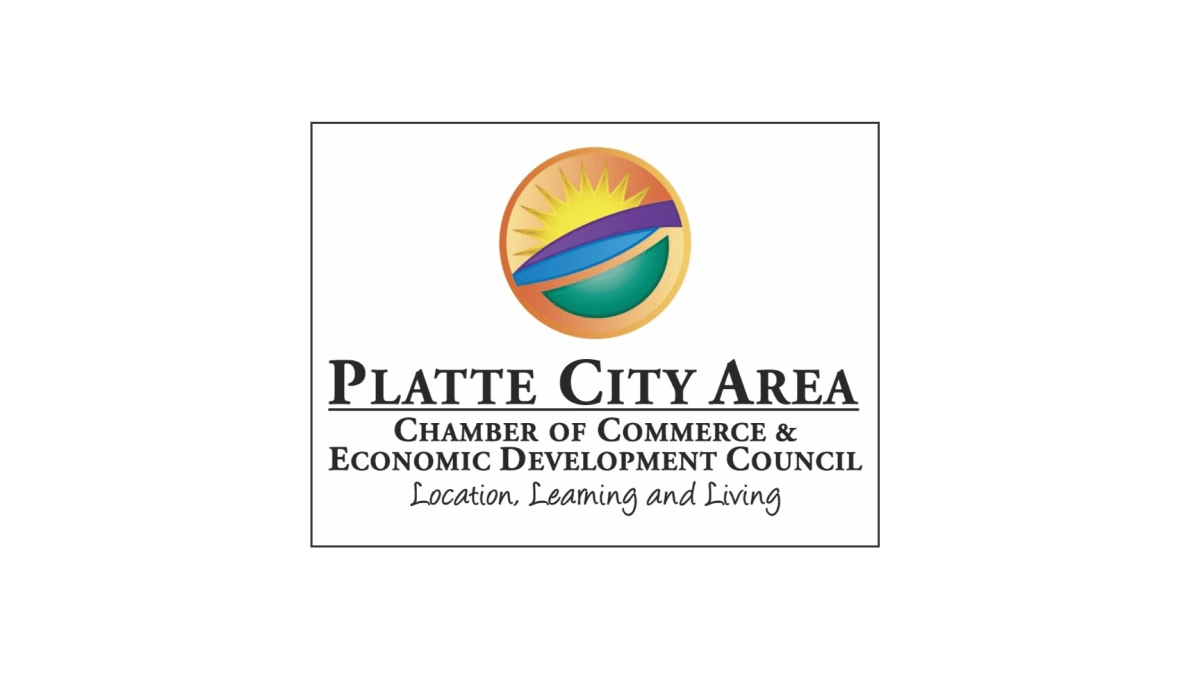 Two exit, one enters at Platte City chamber